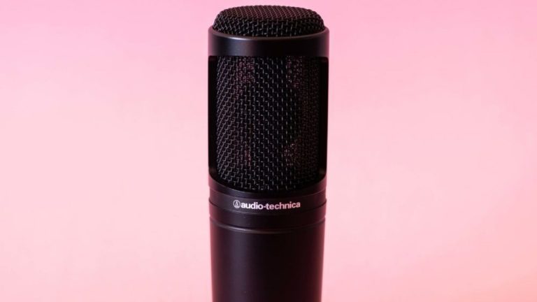 Condenser vs. Dynamic Microphone for Podcasting - MediaEquipt